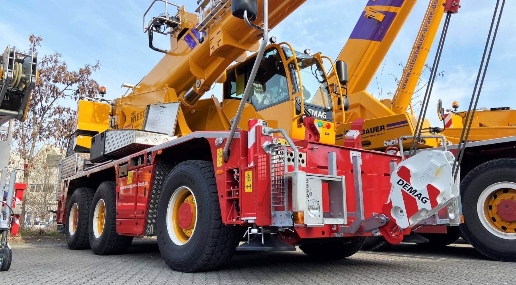 Wiesbauer erhält zwei Demag® AC 45 City! - Wiesbauer GmbH & Co. KG